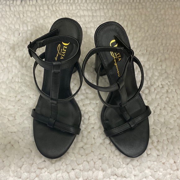 Forever 21 | Shoes | Women 6 Forever 2 | Poshmark